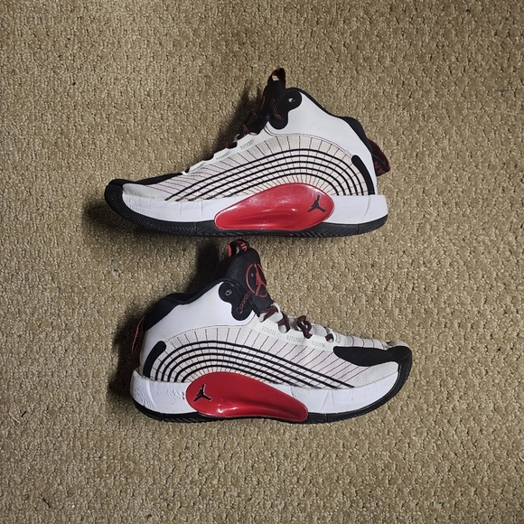 Jordan | Shoes | Nike Jordan Jumpman 22 White Black University Red Mens ...